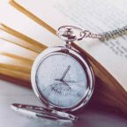 Tips för att välja tempus – och undvika tempusblandning | Författarkurs.se